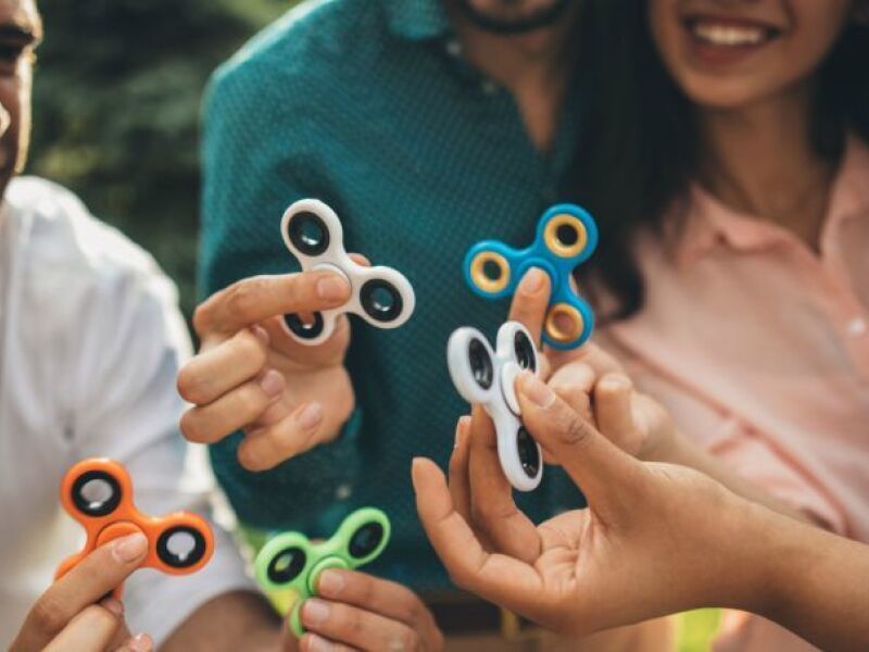 Hand spinner alivia estresse e ansiedade? Para que serve, onde comprar ...