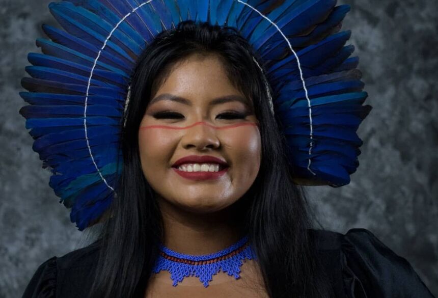 Miss Indígena E Influencer Jovem De Rr Faz Sucesso Com Conteúdo Sobre