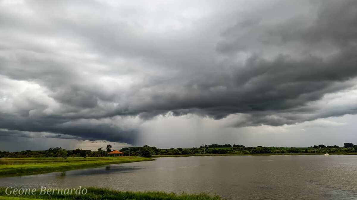 Chuva forte com ventania até 100 km/h é o alerta do Inmet para 21 ...