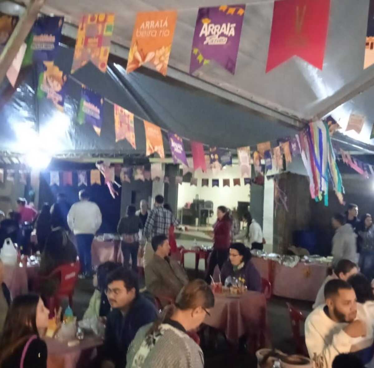 AGORA AO VIVO: Arraiá da Cia do Bicho em Fátima do Sul - Fátima News