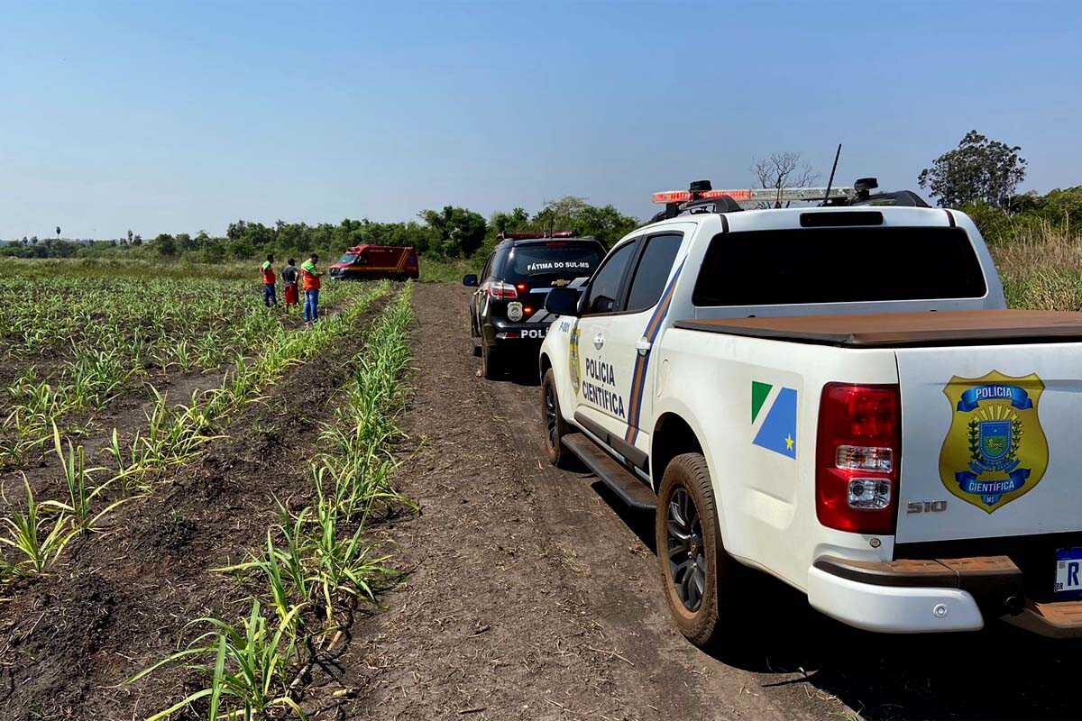 Corpo é encontrado em valeta próximo ao Parque de Exposições em Fátima ...