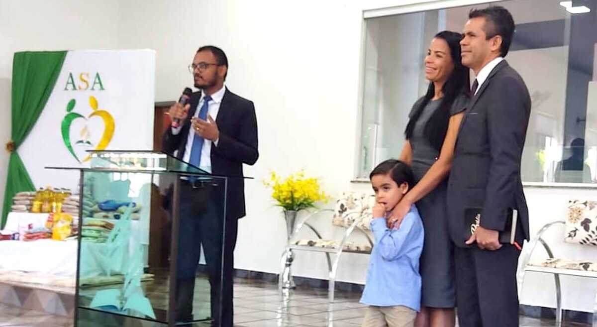 Pastor Adventista é recebido com carinho na Igreja Central de Fátima do ...