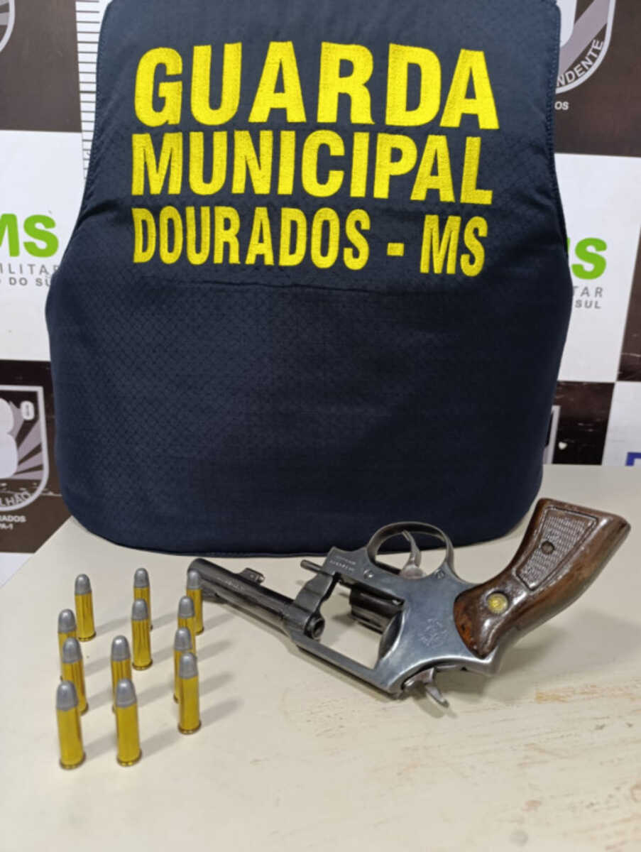 Tentativa de homicídio em Dourados: homem invade residência armado e é preso pela Guarda ...