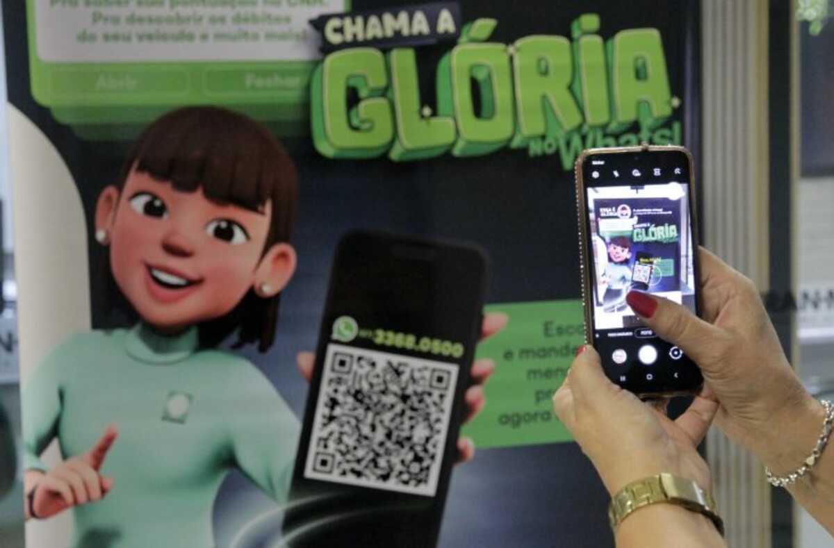 Ela não tem crachá, mas já atendeu mais de 11 mil pessoas: conheça a ...
