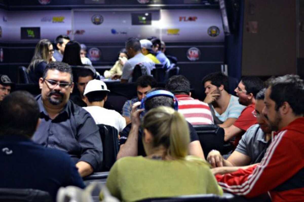 Poker cresce em todas as regiões: confira onde praticar o esporte das ...